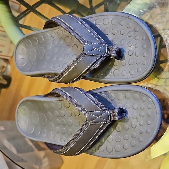 Vionic | Shoes | Vionic Mens Tide Thong Sandals | Poshmark